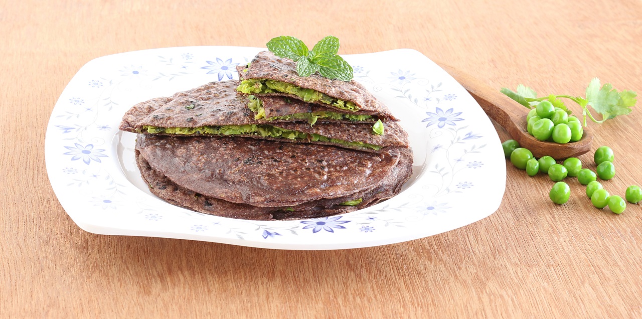 Healthy Eating: Vegetable Stuffed Ragi Paratha - GOQii