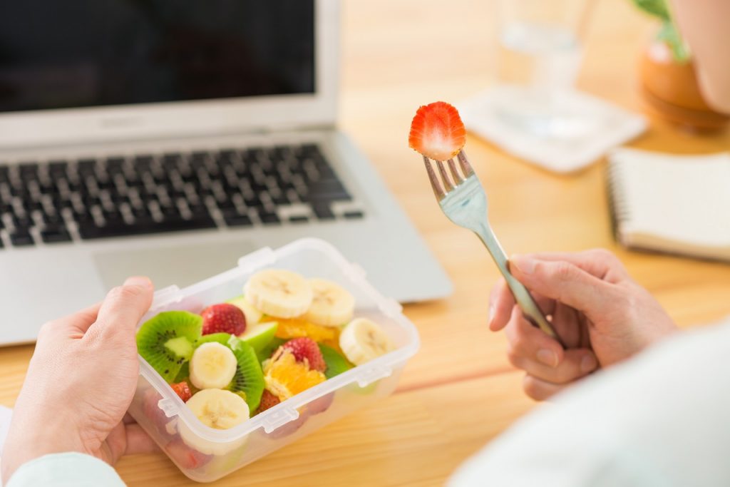 Healthy Snacks You Can Eat At Work - GOQii