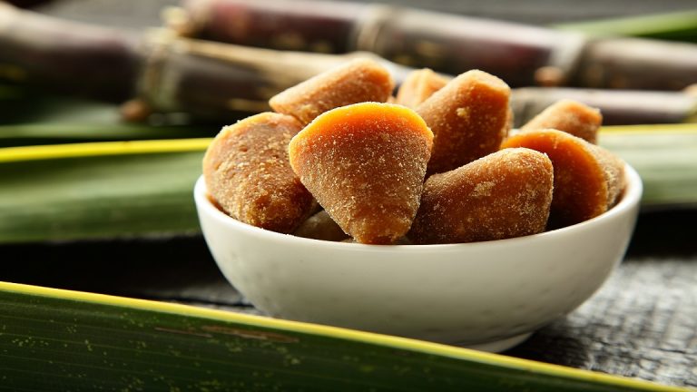 Jaggery and its Benefits! - GOQii